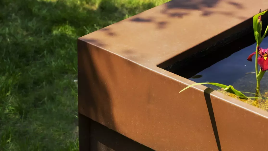 Flower and plant boxes